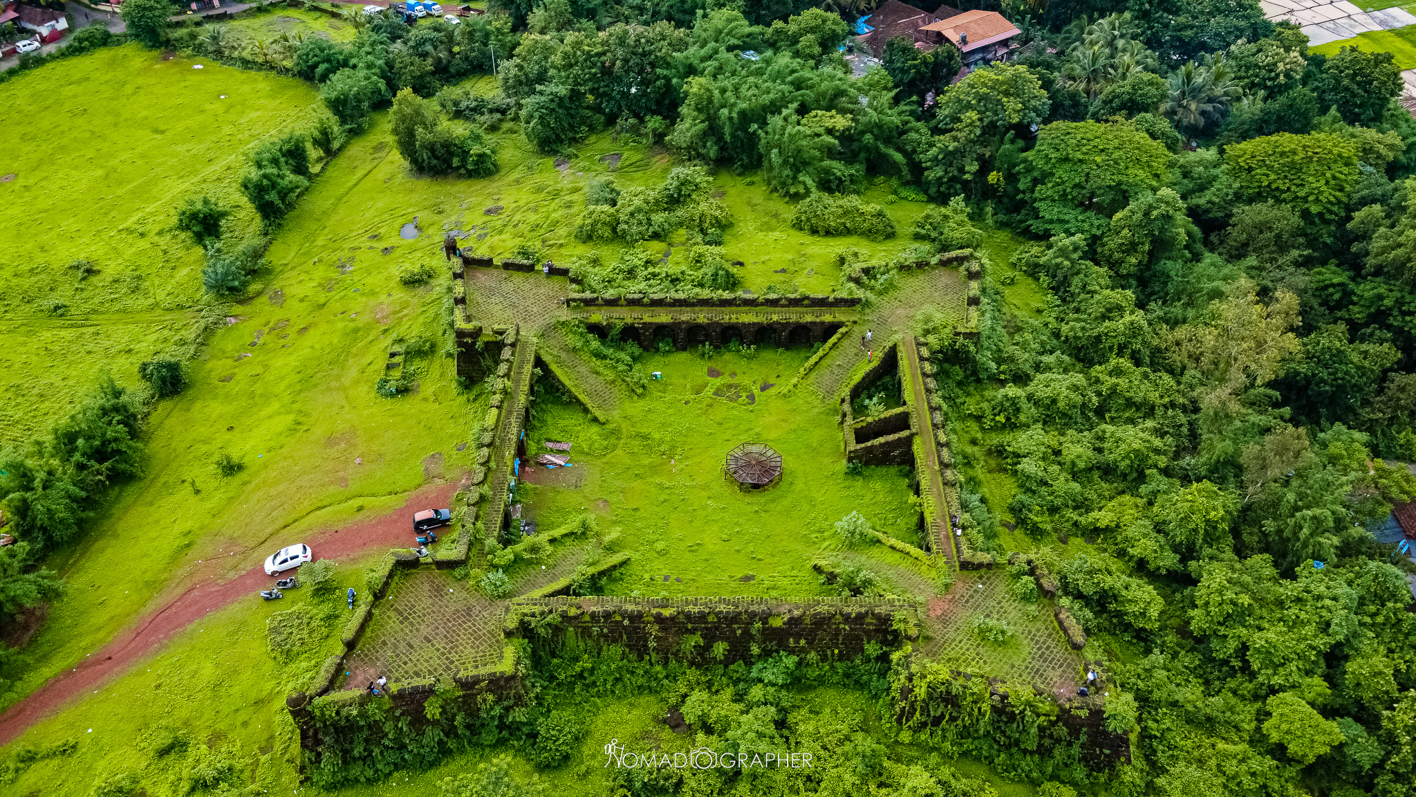 Exploring Historic Corjuem Fort: Pictures & Virtual Tour – NOMADOGRAPHER