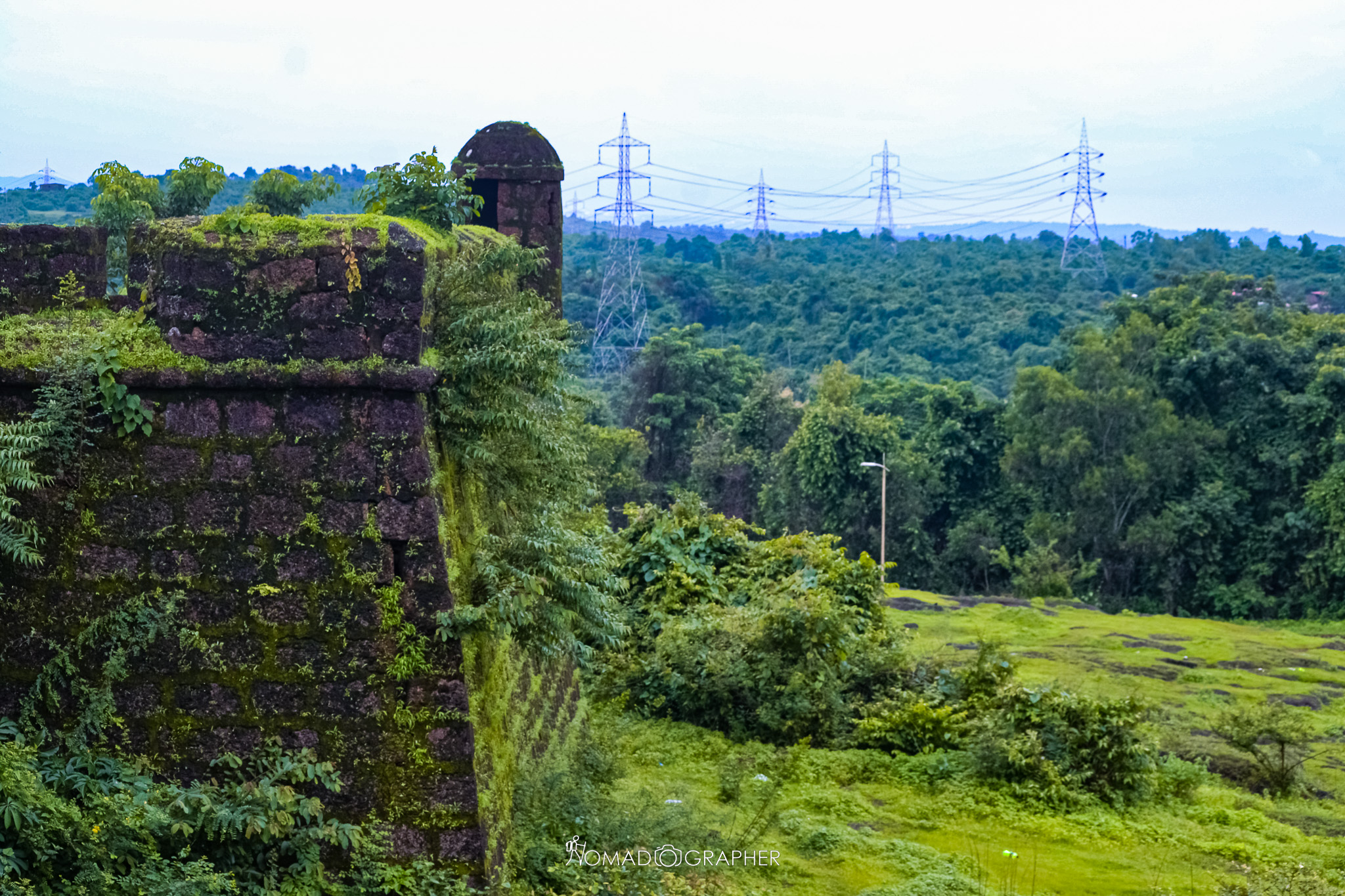Exploring Historic Corjuem Fort: Pictures & Virtual Tour – NOMADOGRAPHER