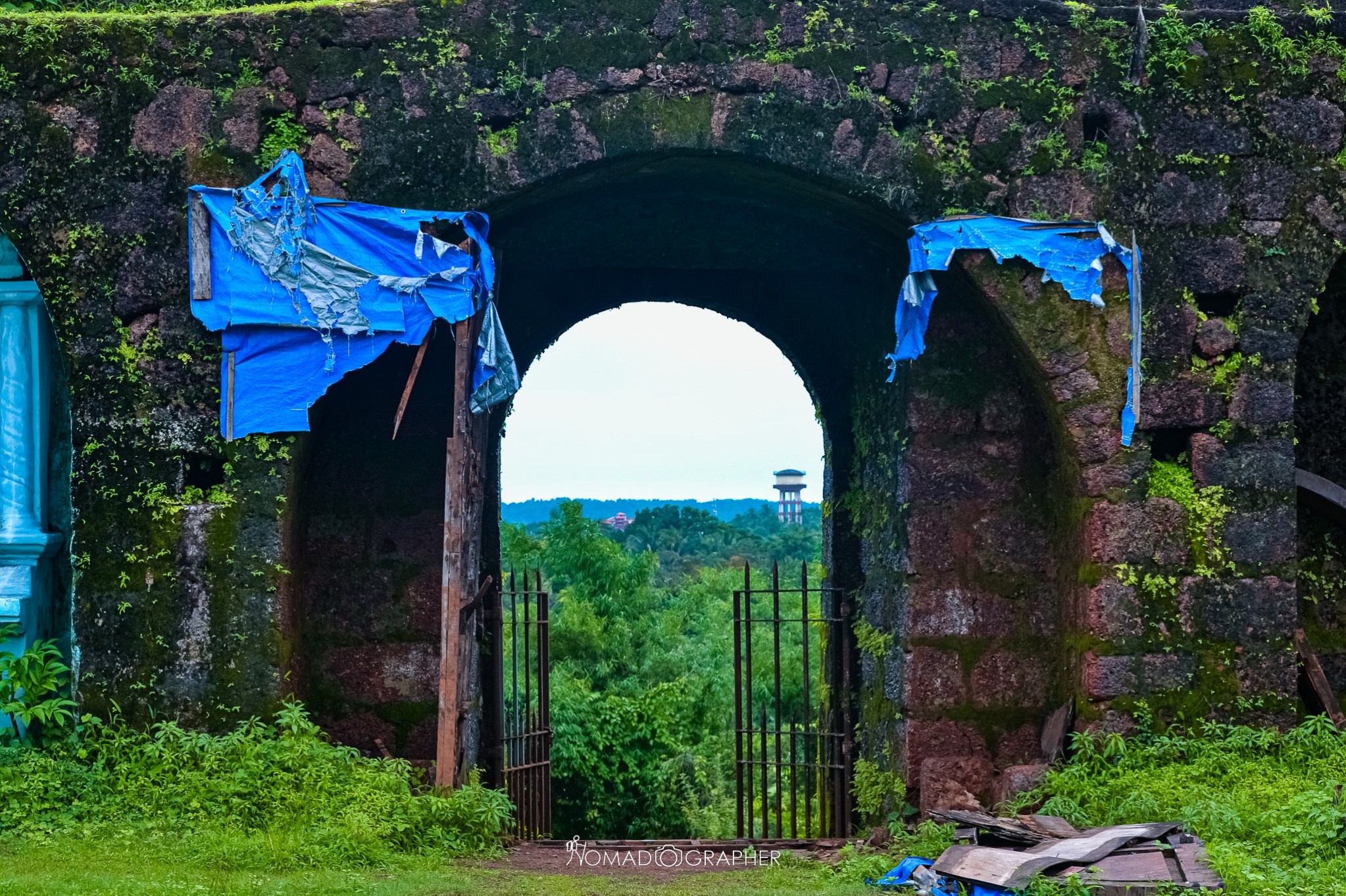 Exploring Historic Corjuem Fort: Pictures & Virtual Tour – NOMADOGRAPHER